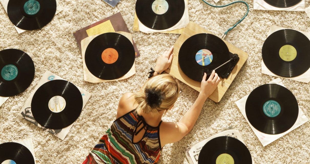 What is the history of the 12-inch vinyl record format? - UnifiedMFG