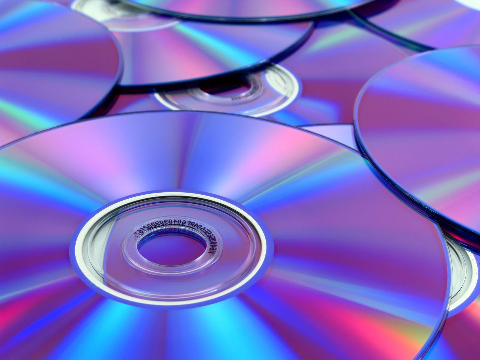 A Brief History of Music Formats - UnifiedManufacturing